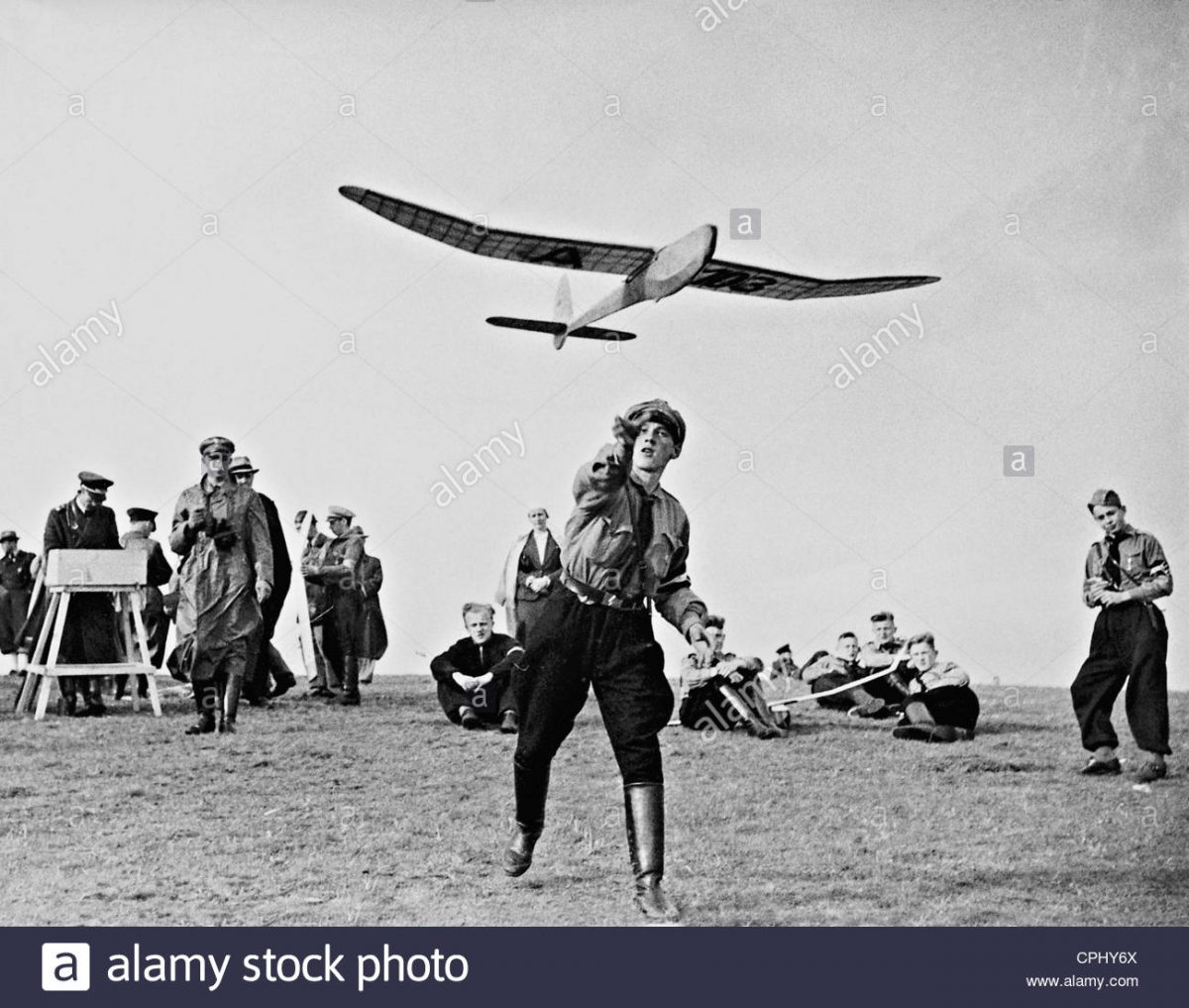 Early swept-wing tailless aircraft concepts – A historical perspective ...